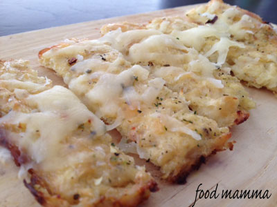 cauliflower "bread" sticks - Food Mamma