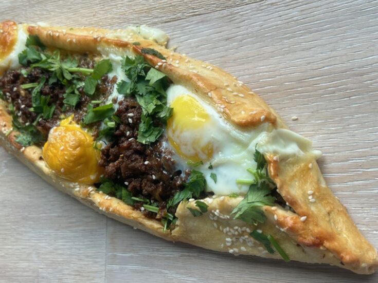 Beef and Egg Flatbread - Food Mamma