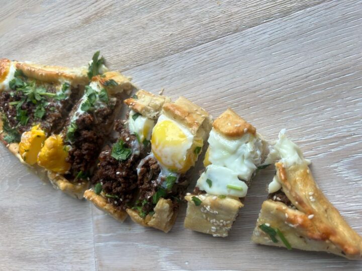 Beef and Egg Flatbread - Food Mamma